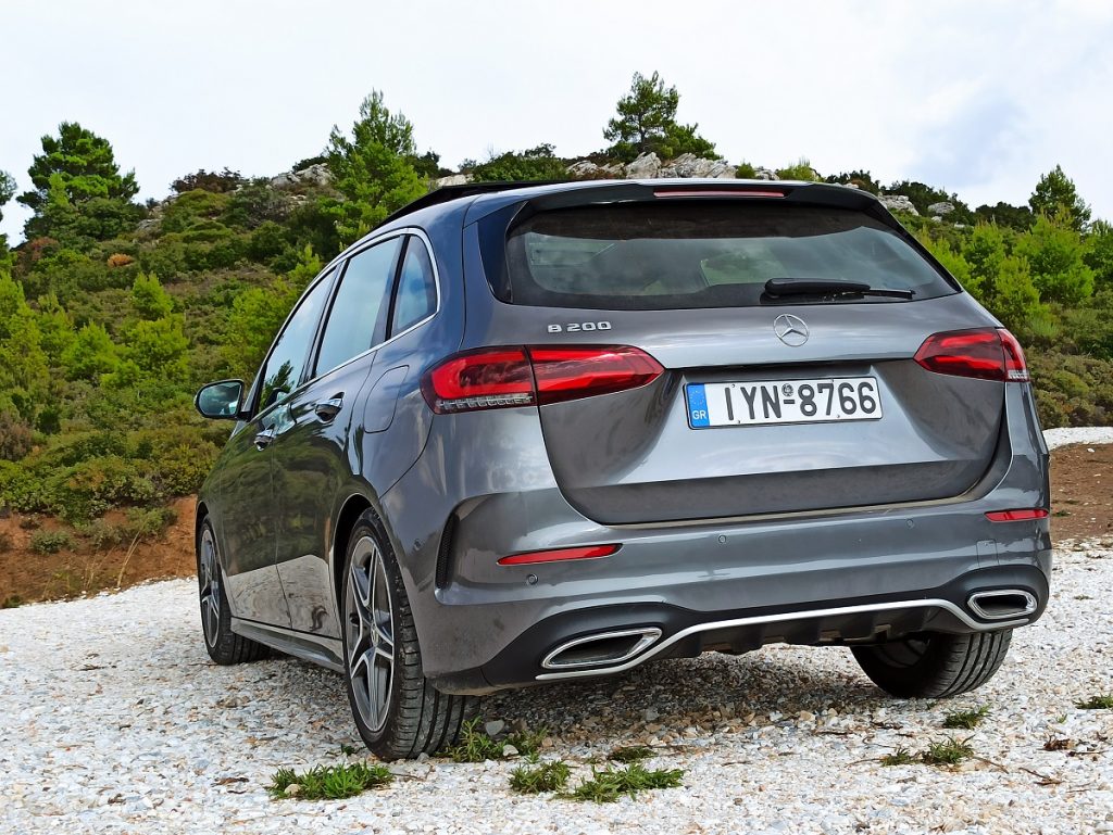 Δοκιμή Mercedes-Benz B200 7G-DCT AMG Line - Test drive - Autoholix