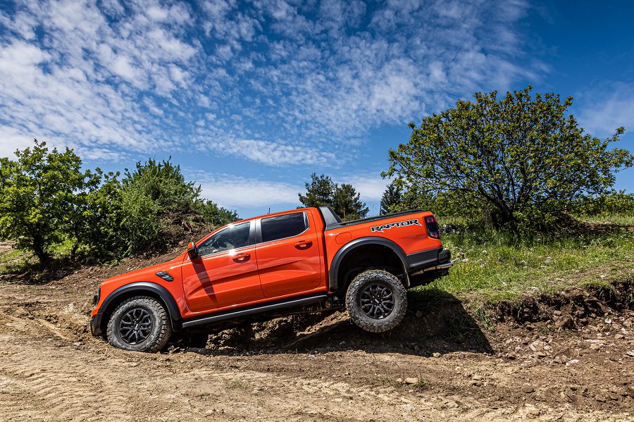 Ford Ranger Raptor 3.0 V6 Ecoboost twin turbo Δοκιμή / Test drive ...